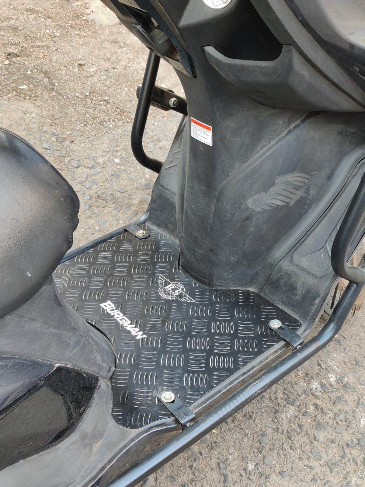 BURGMAN COMBO SET OF 3 GUARD SET,MATTING,BACKREST - Bs Auto Accessories